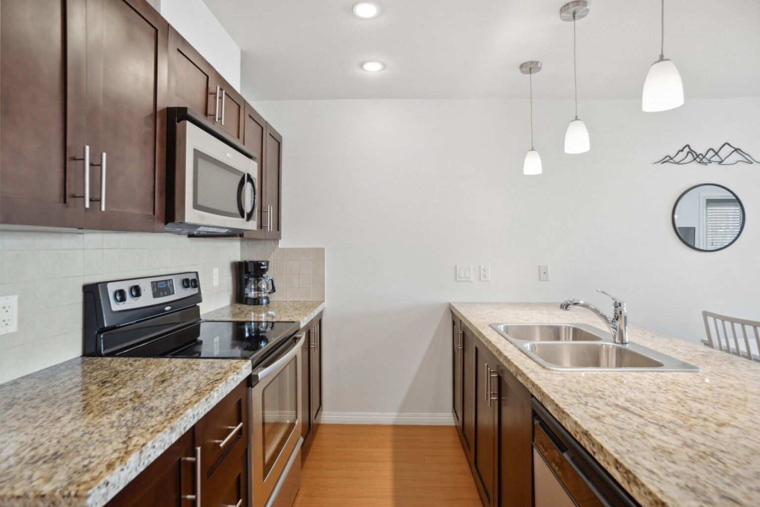 5000 Imperial Street - Highstreet Accommodations